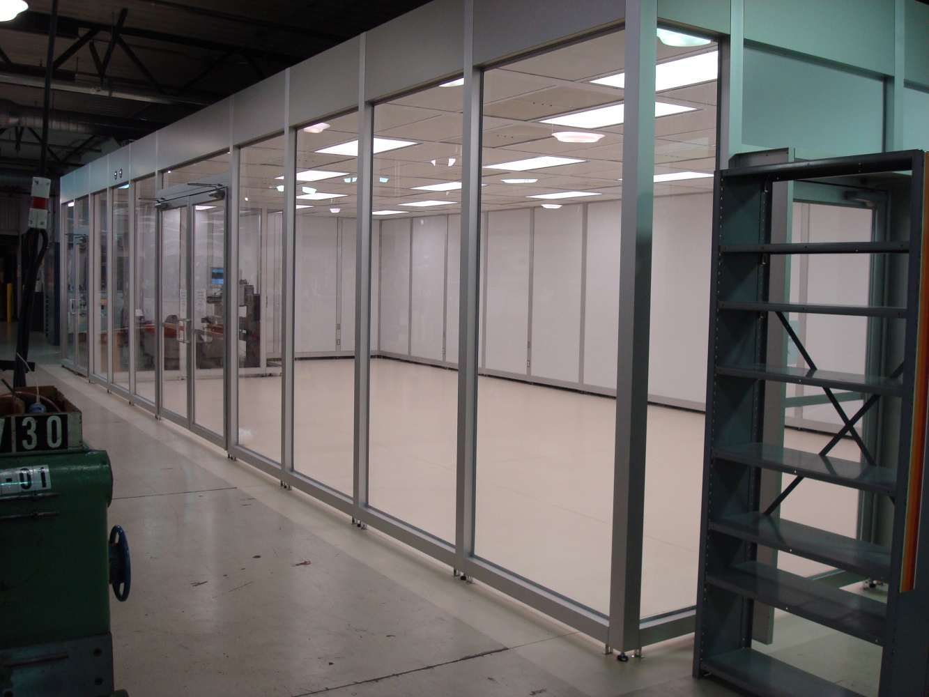 Vertical Flow Modular Cleanrooms - CAP591